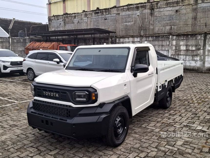 Jual Mobil Toyota Hilux Rangga 2024 Cab-Chassis High Cab 2.4 di DKI ...