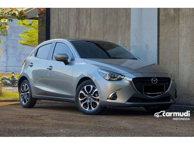 Beli Mobil Mazda 2 Bekas, Kisaran Harga & Review 2021 | Carmudi Indonesia