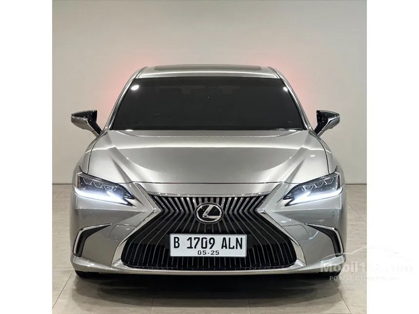 Jual Mobil Lexus ES250 2019 Ultra Luxury 2.5 di Jawa Timur Automatic Sedan Silver Rp 850.000.000 ...