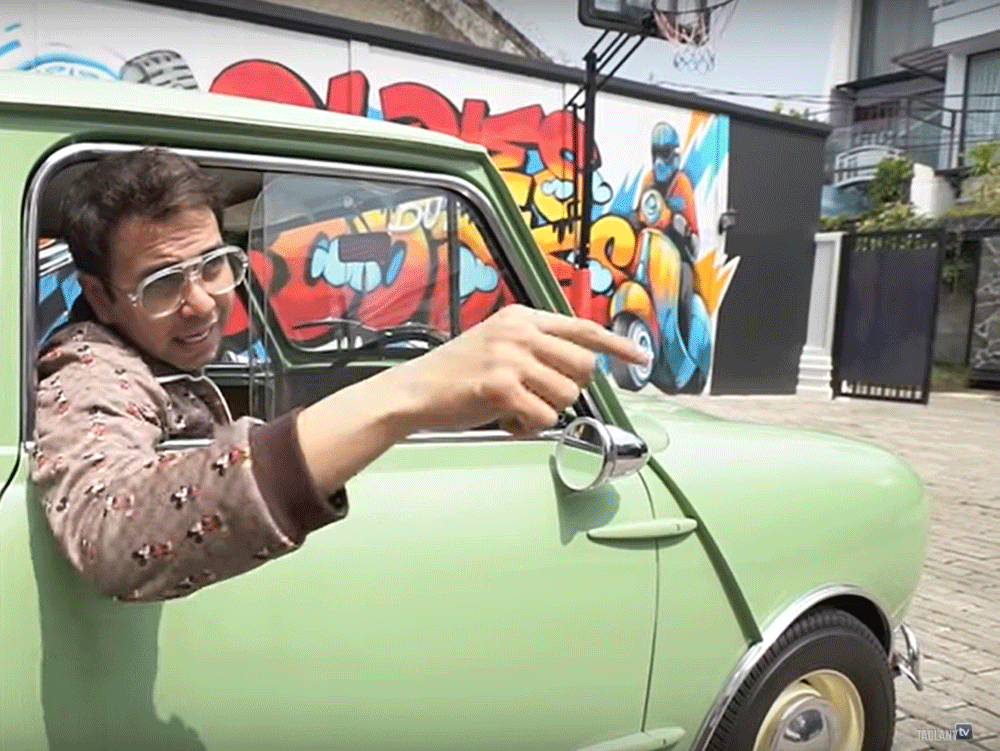 Raffi Ahmad Beli Mini Cooper Tua Andre Taulany Rp 700 Juta - Berita ...