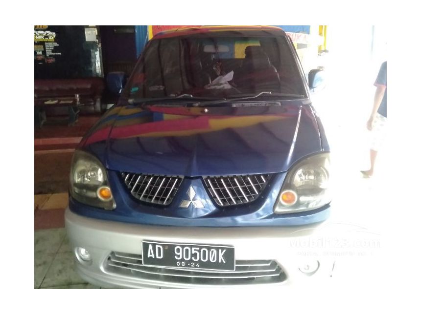 Jual Mobil Mitsubishi Kuda 2004 Grandia 2.5 di Jawa Tengah Manual MPV ...