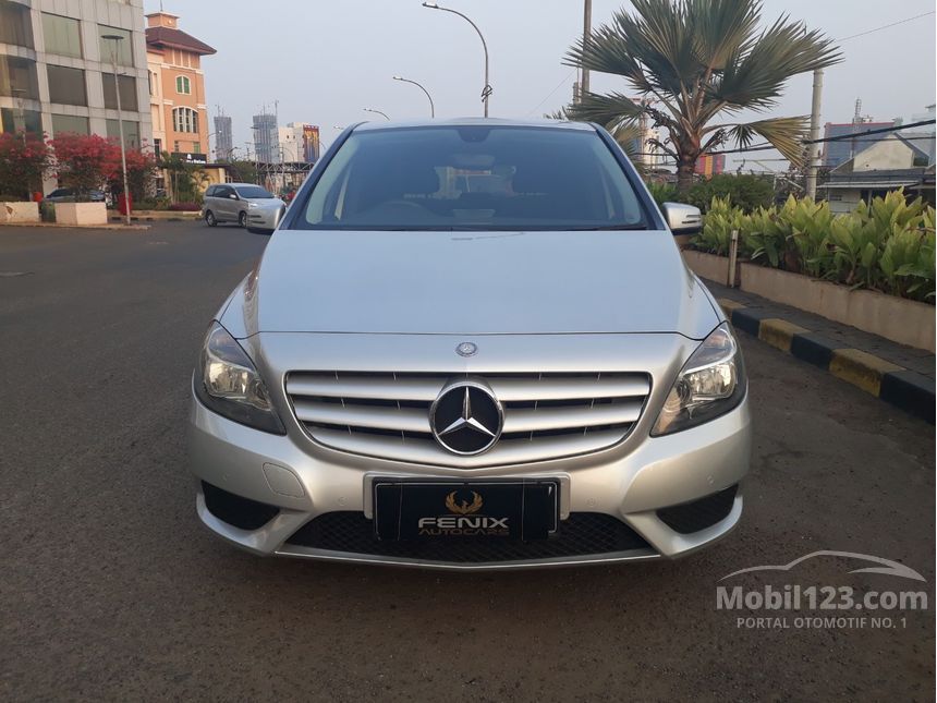 Jual Mobil Mercedes-Benz B200 2012 Sport 1.6 di DKI Jakarta Automatic ...