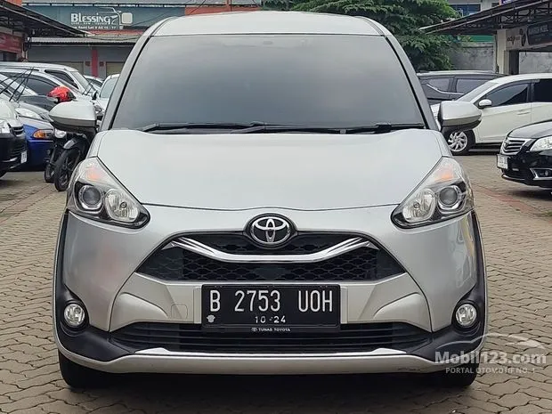 Toyota Sienta Bekas di Jabodetabek Harga Kredit Murah | Mobil123