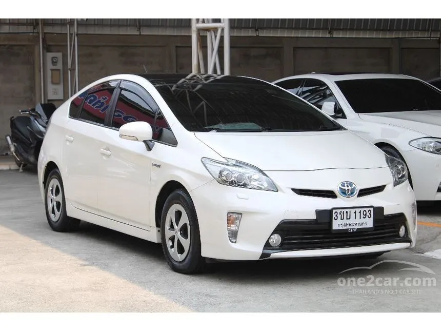 2014 Toyota Prius 1.8 (ปี 09-16) Hybrid Top option grade Hatchback for ...
