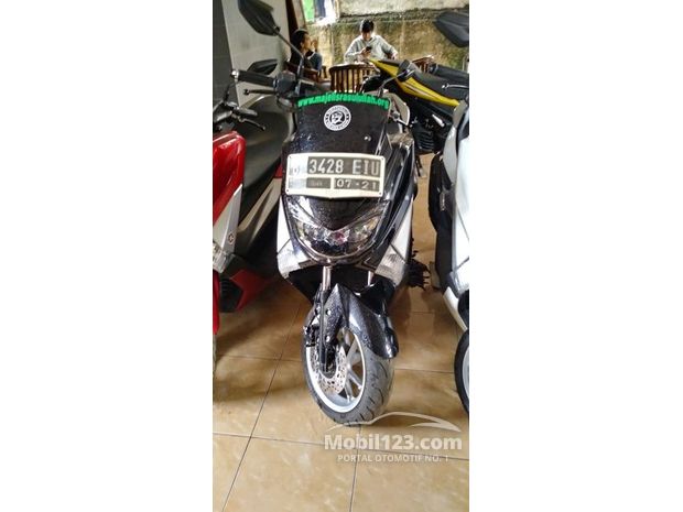 Motor bekas dijual di Indonesia - Dari 11.714 Motor di Mobil123