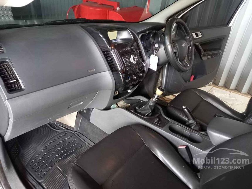 Jual Mobil Ford Ranger 2012 XLT 3.0 di Lampung Manual Pick-up Abu-abu ...