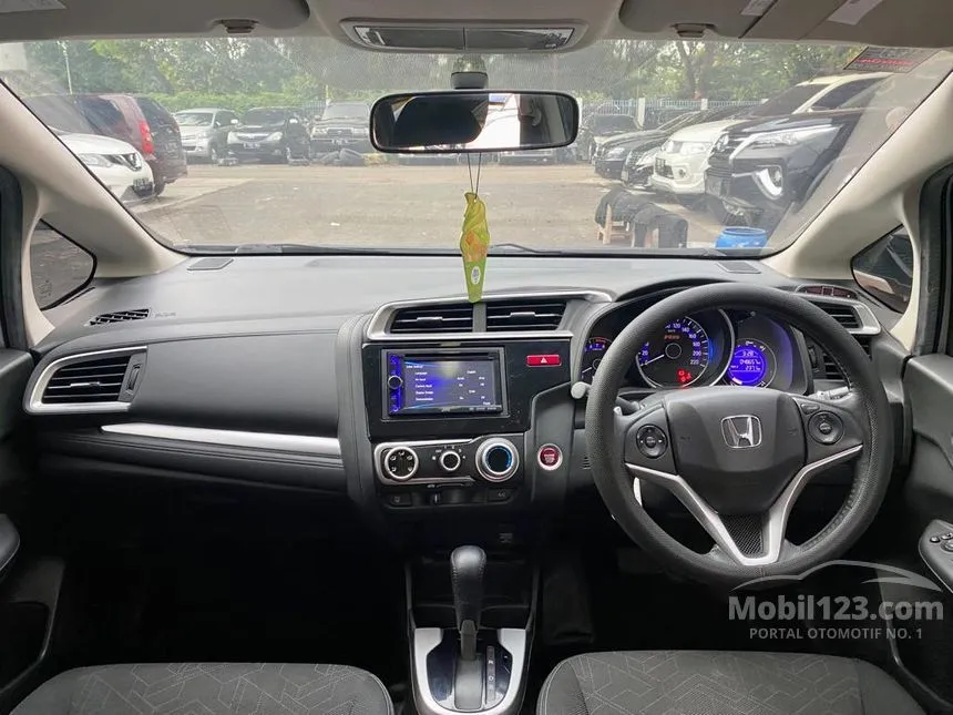 Jual Mobil Honda Jazz 2015 RS 1.5 di DKI Jakarta Automatic Hatchback ...