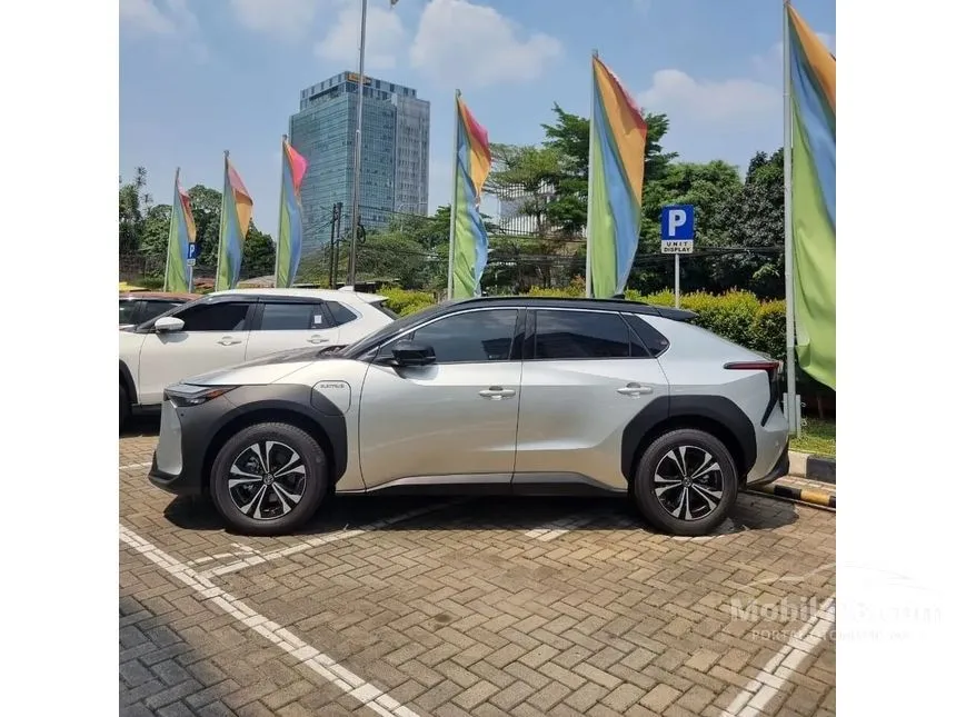 Jual Mobil Toyota BZ4X 2023 di DKI Jakarta Automatic Wagon Silver Rp 1 ...