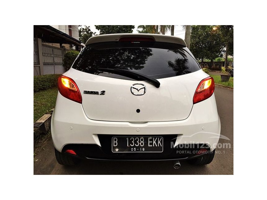 Jual Mobil Mazda 2 2012 RZ 1.5 di DKI Jakarta Automatic Hatchback Putih ...
