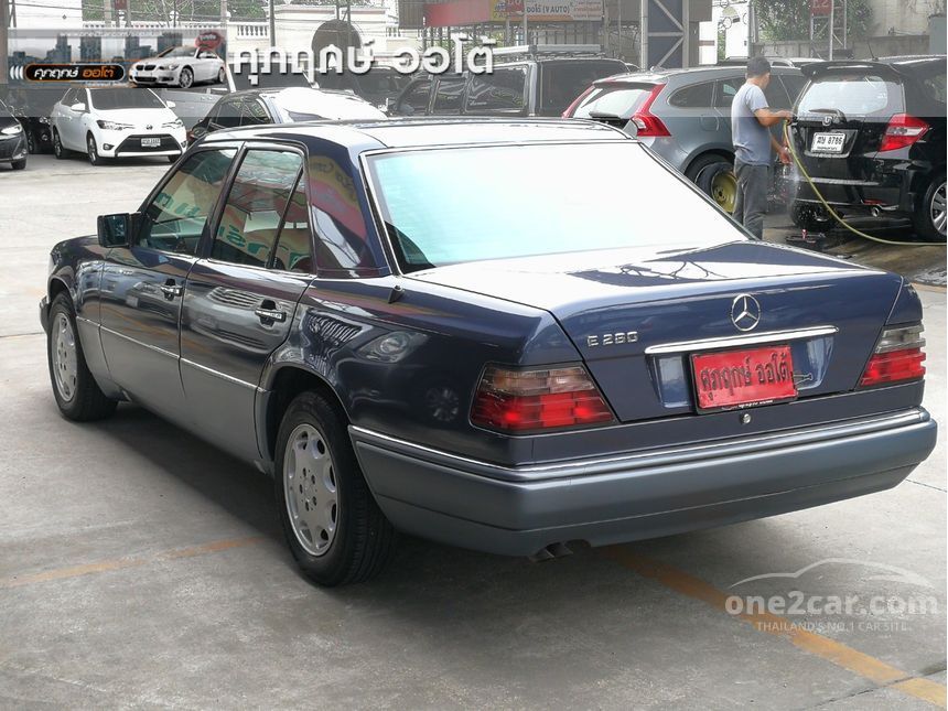 Mercedes-Benz E280 1995 2.8 in กรุงเทพและปริมณฑล Automatic Sedan สีน้ำ ...