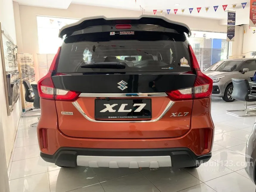Jual Mobil Suzuki XL7 2021 ALPHA 1.5 di Banten Automatic Wagon Orange ...