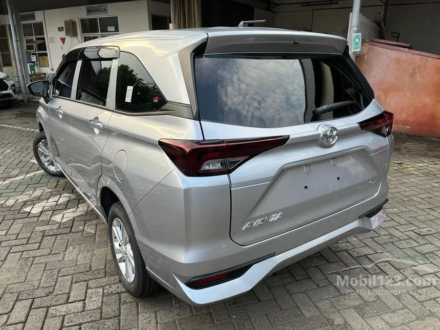 Jual Mobil Toyota Avanza 2022 E 1.3 di DKI Jakarta Automatic MPV Silver ...