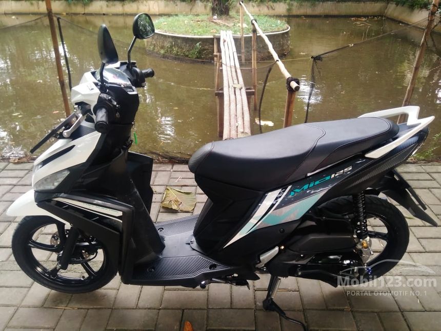 Jual Motor Yamaha Mio 2018 0.1 di Jawa Barat Automatic Others Putih Rp ...