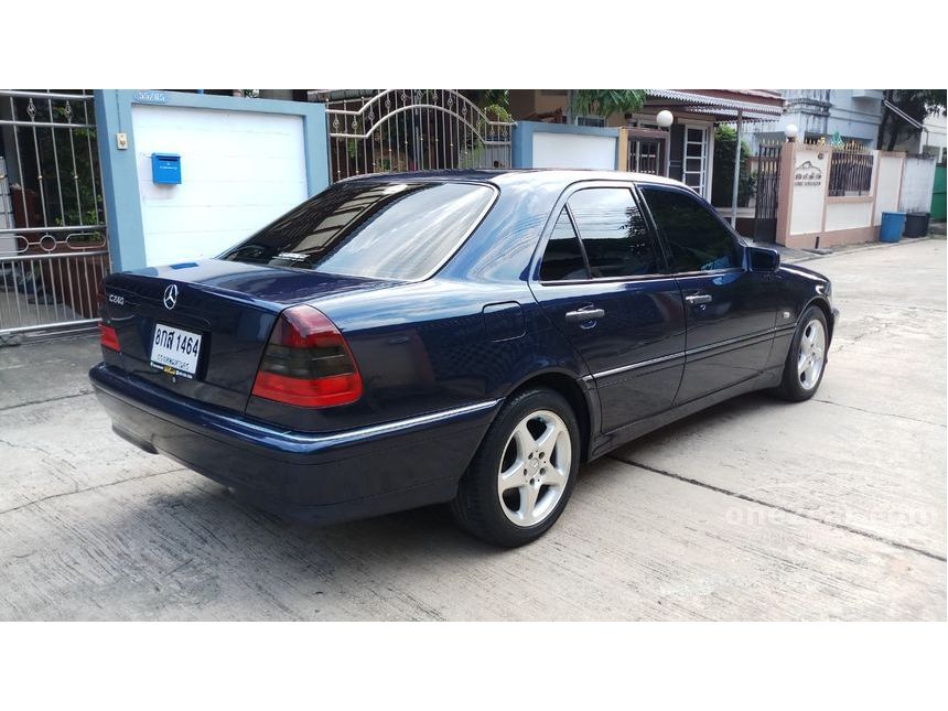 Mercedes-Benz C240 2000 2.4 in กรุงเทพและปริมณฑล Automatic Sedan สีน้ำ ...