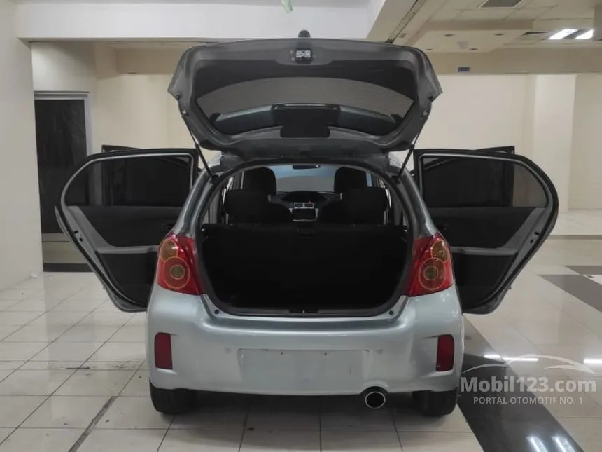 Jual Mobil Toyota Yaris 2012 J 1.5 di DKI Jakarta Automatic Silver Rp ...