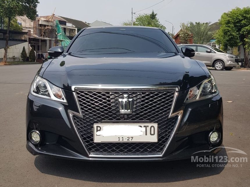 Jual Mobil Toyota Crown 2013 G Royal Saloon 2.5 di DKI Jakarta ...