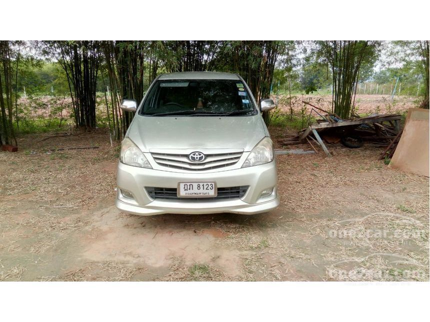 Toyota Innova 2010 E 2.0 in ภาคตะวันออก Manual Wagon สีทอง for 305,000 ...