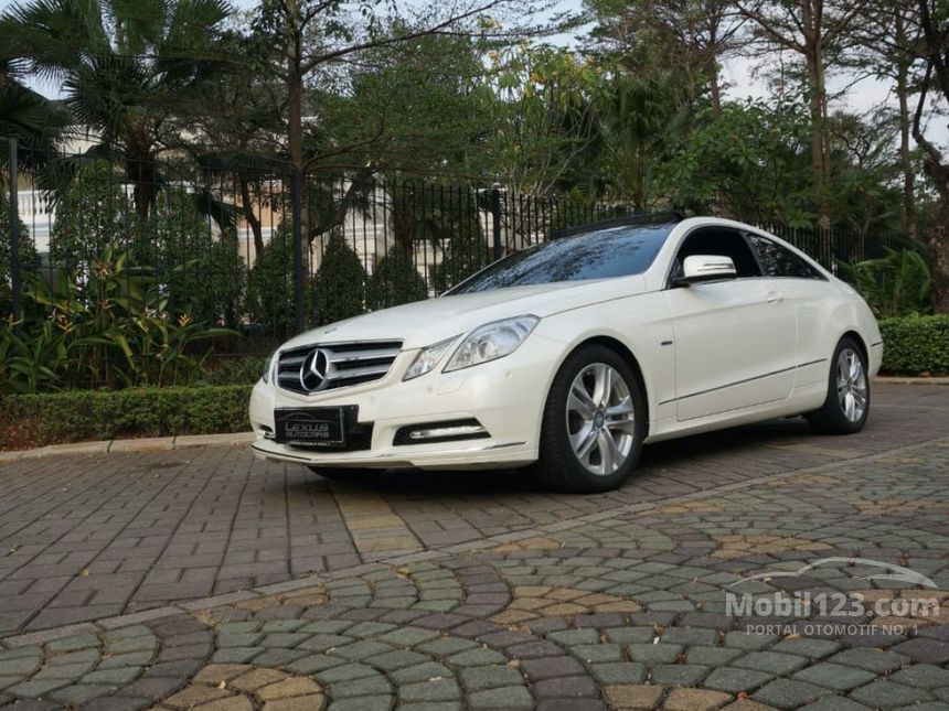 Jual Mobil Mercedes-Benz E200 2012 CGI 1.8 di DKI Jakarta Automatic Coupe Putih Rp 475.000.000 ...