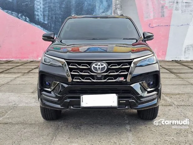Toyota Fortuner GR Sport 4X2 Bekas Harga Terbaik | Carmudi
