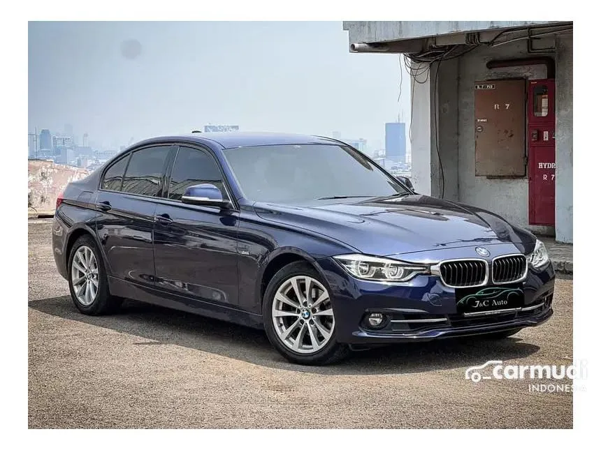 Jual Mobil BMW 320i 2016 M Sport 2.0 di DKI Jakarta Automatic Sedan ...