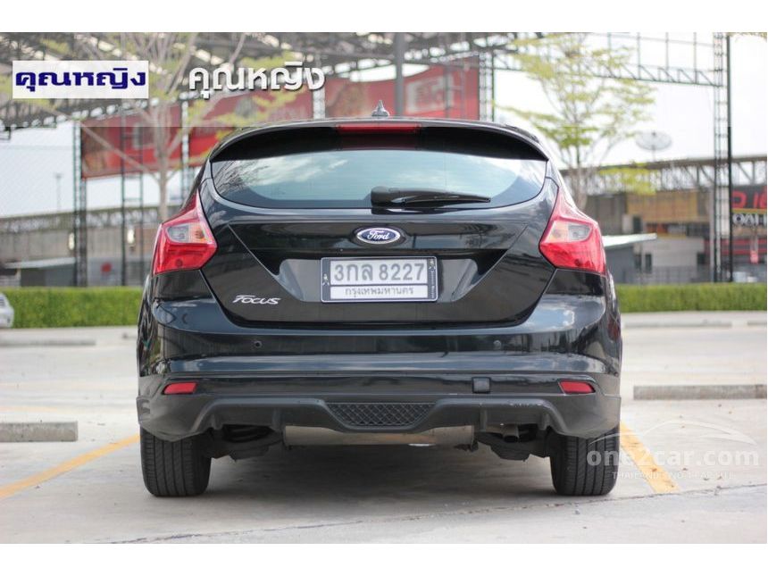 Ford Focus 2012 Trend 1.6 in กรุงเทพและปริมณฑล Automatic Hatchback สีดำ ...