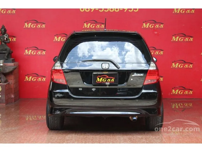 2007 Honda Jazz 1.5 (ปี 03-07) E-V VTEC Hatchback AT for sale on One2car