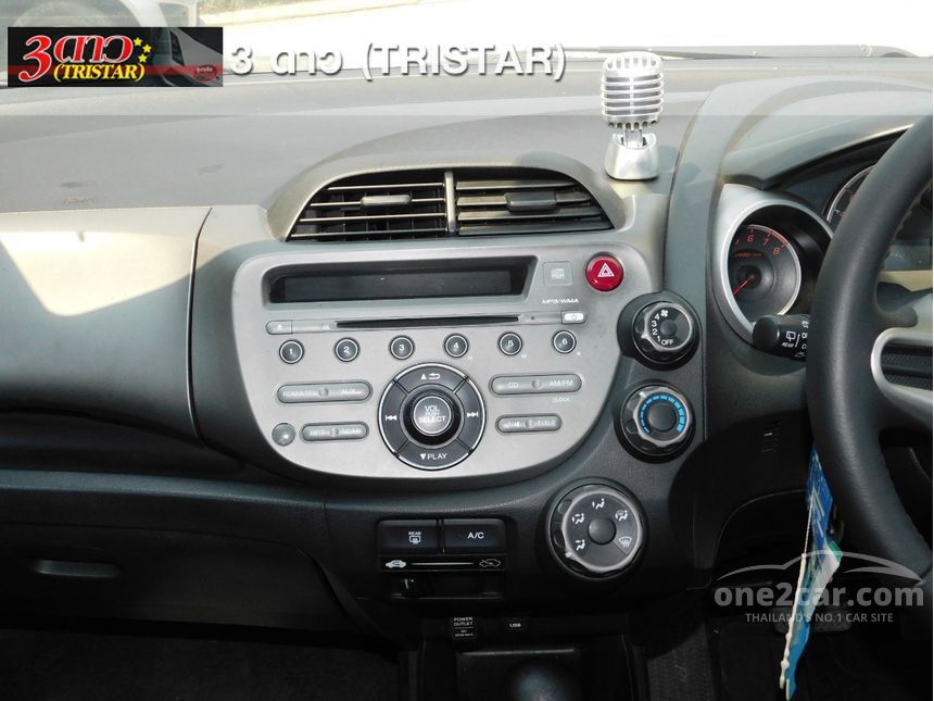 Honda Jazz 2009 (ปี 08-14) V i-VTEC 1.5 เกียร์อัตโนมัติ สีขาว | One2car ...