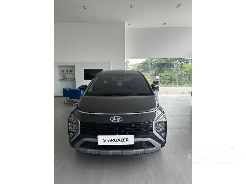 Jual Mobil Hyundai Stargazer 2025 Essential Tech 1.5 di Jawa Barat ...