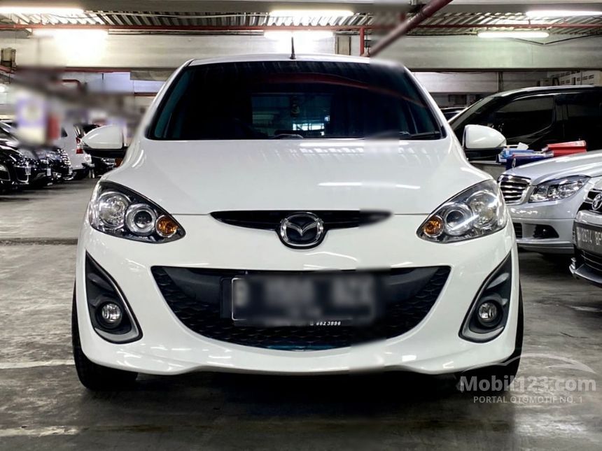 Jual Mobil Mazda 2 2012 RZ 1.5 di DKI Jakarta Automatic Hatchback Putih ...