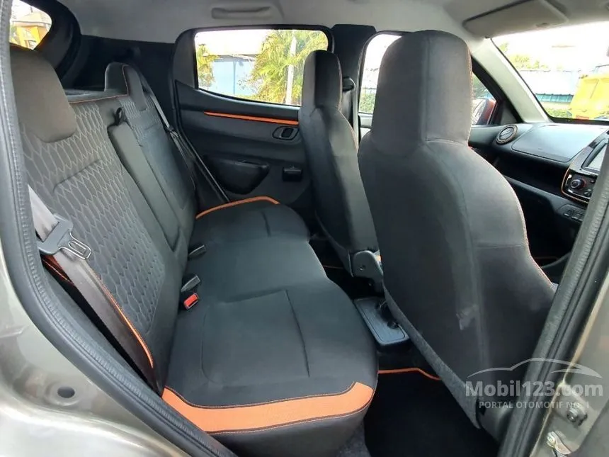 Jual Mobil Renault Kwid 2019 Climber 1.0 di DKI Jakarta Automatic ...