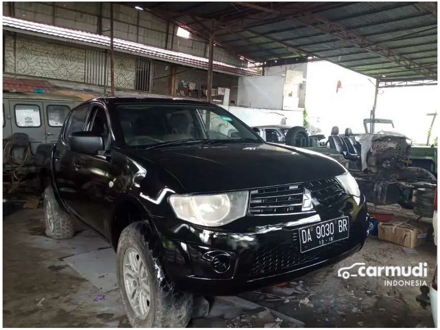 Jual Mobil Mitsubishi Strada 2013 2.5 di Kalimantan Timur Manual Double ...