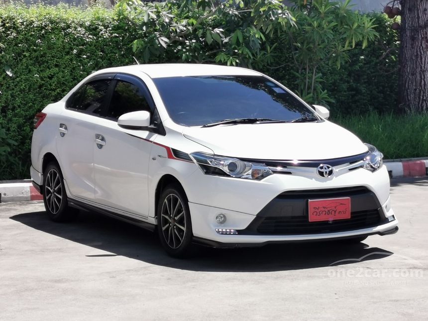 Toyota Vios 2016 (ปี 13-17) TRD Sportivo 1.5 เกียร์อัตโนมัติ สีขาว ...