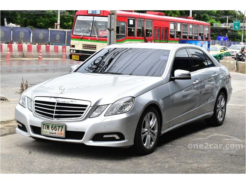 Mercedes-Benz E300 2010 W212 (ปี 10-16) Avantgarde Sports 3.0 เกียร์อัตโนมัติ สีเงิน | One2car ...