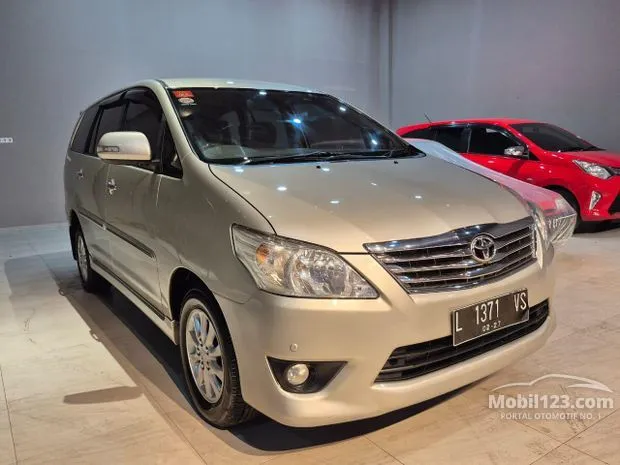 Jual Toyota Kijang Innova Diesel 2012 Bekas di Indonesia Harga Kredit ...