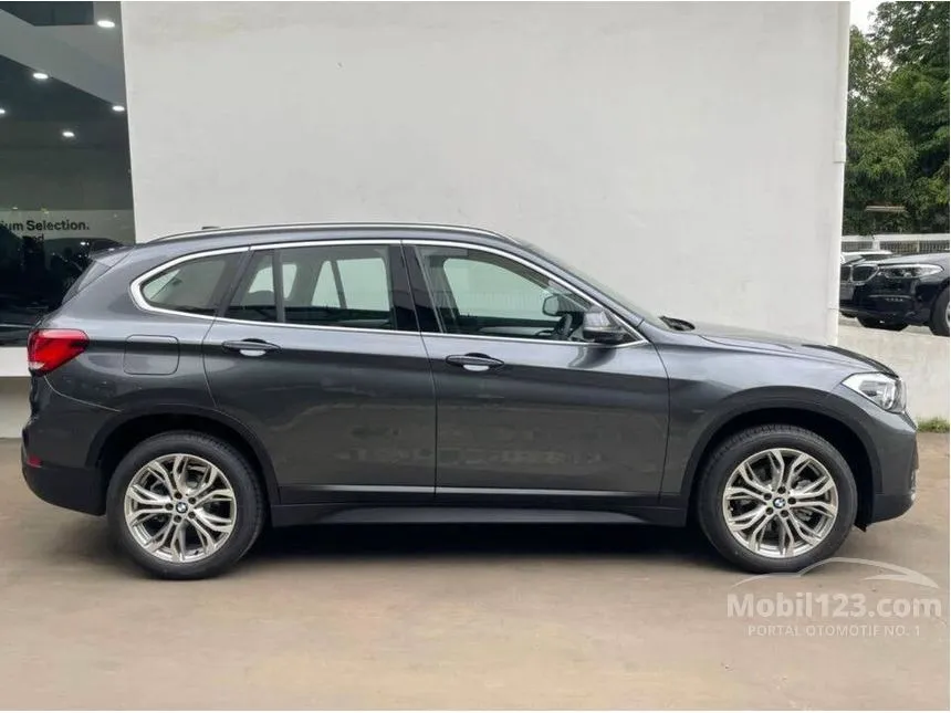 Jual Mobil BMW X1 2022 sDrive18i Dynamic 1.5 di DKI Jakarta Automatic ...
