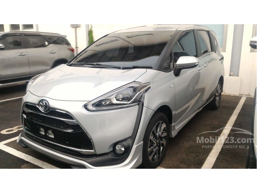 Jual Mobil Toyota Sienta 2017 Q 1.5 di DKI Jakarta Automatic MPV Silver ...