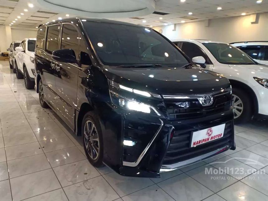 Jual Mobil Toyota Voxy 2019 2.0 di Jawa Barat Automatic Wagon Hitam Rp ...