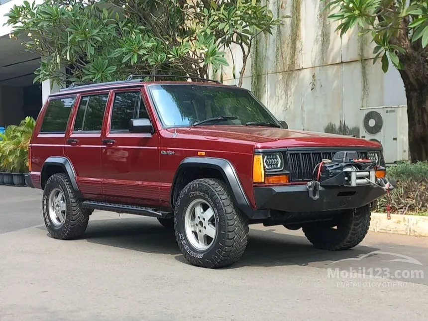 Jual Mobil Jeep Cherokee 1997 4.0 di DKI Jakarta Automatic SUV Marun Rp ...
