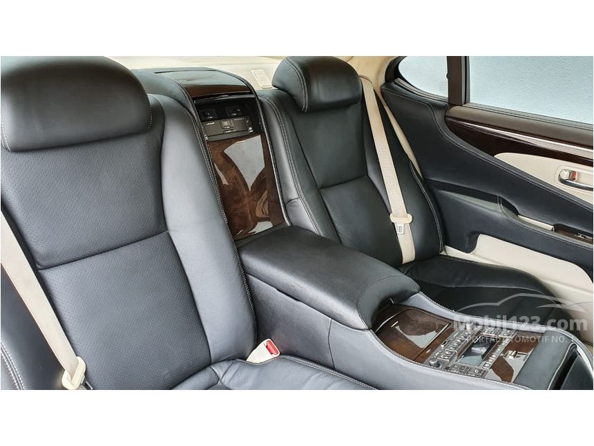 Jual Mobil Lexus LS460L 2007 XF40 4.6 di DKI Jakarta Automatic Sedan ...