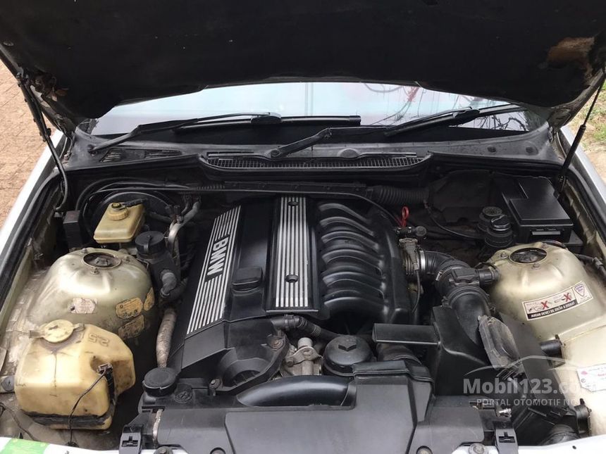 Jual Mobil BMW 323i 1996 E36 2.5 2.5 di Banten Automatic Sedan Silver ...