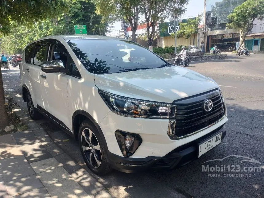 Jual Mobil Toyota Innova Venturer 2022 2.4 di Jawa Timur Automatic ...