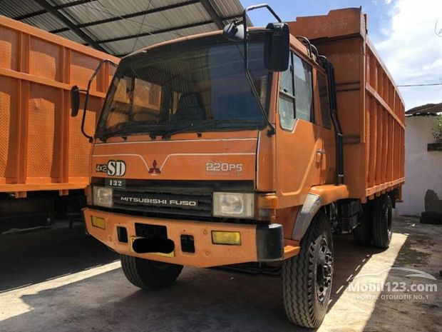 Mitsubishi Fuso FN 527 MS Mobil bekas dijual di Indonesia - Dari 3 Mobil di Mobil123