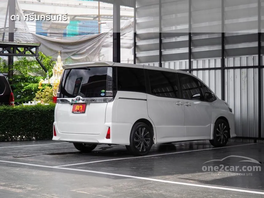 2019 Toyota Voxy 2.0 (ปี 14-17) ZS MPV AT มือสอง One2car