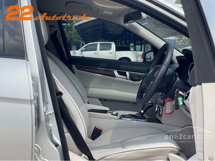 2012 Mercedes-Benz C200 CGI BlueEFFICIENCY 1.8 W204 (ปี 08-14) Elegance ...