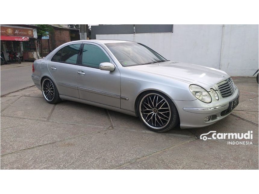 Jual Mobil Mercedes-Benz E240 2008 2.6 di Indonesia (Lainnya) Automatic Sedan Abu-abu Rp 83.000. ...