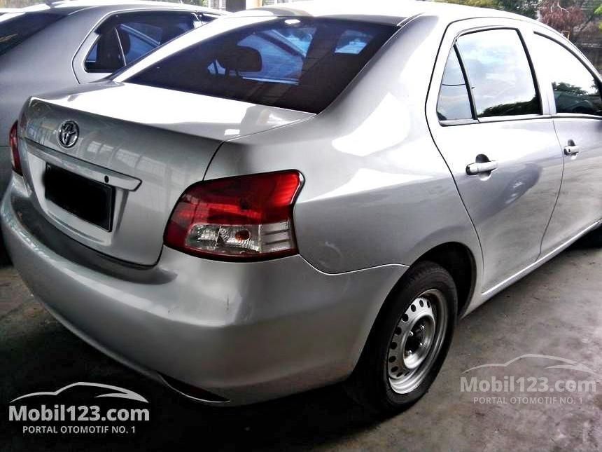 Jual Mobil Toyota Limo 2010 1.5 di Jawa Barat Manual Sedan Silver Rp 72 ...