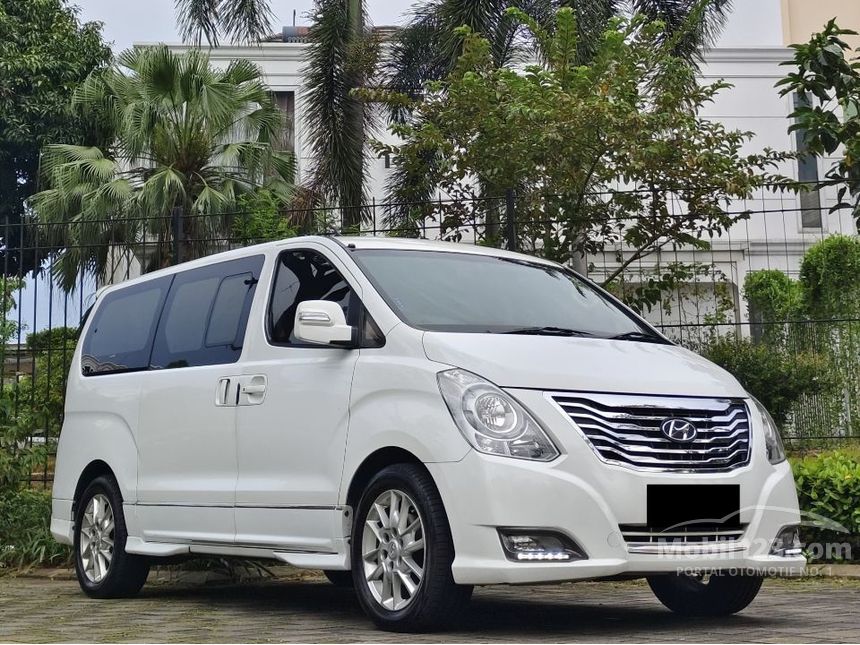 Jual Mobil Hyundai H-1 2015 Royale Next Generation 2.4 di Banten ...