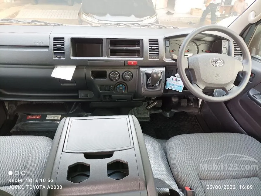 Jual Mobil Toyota Hiace 2022 Premio 2.8 di Jawa Barat Manual Van Wagon ...