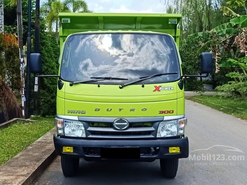 Jual Mobil Hino Dutro 2021 130 HD 4.0 di Kalimantan Barat Manual Trucks ...