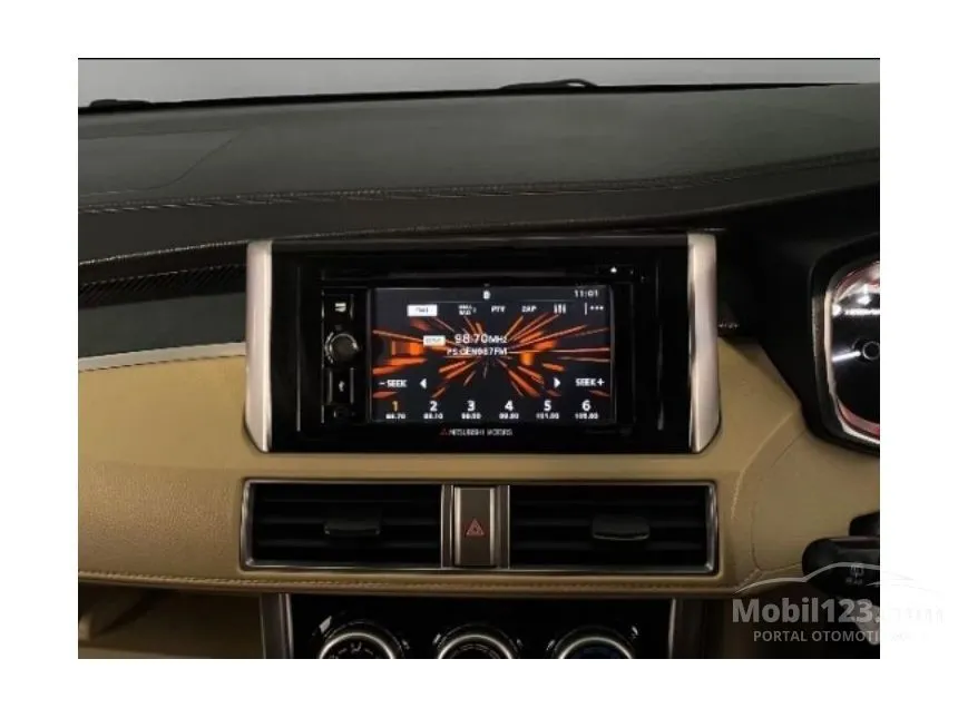 Jual Mobil Mitsubishi Xpander 2018 ULTIMATE 1.5 di Banten Automatic ...